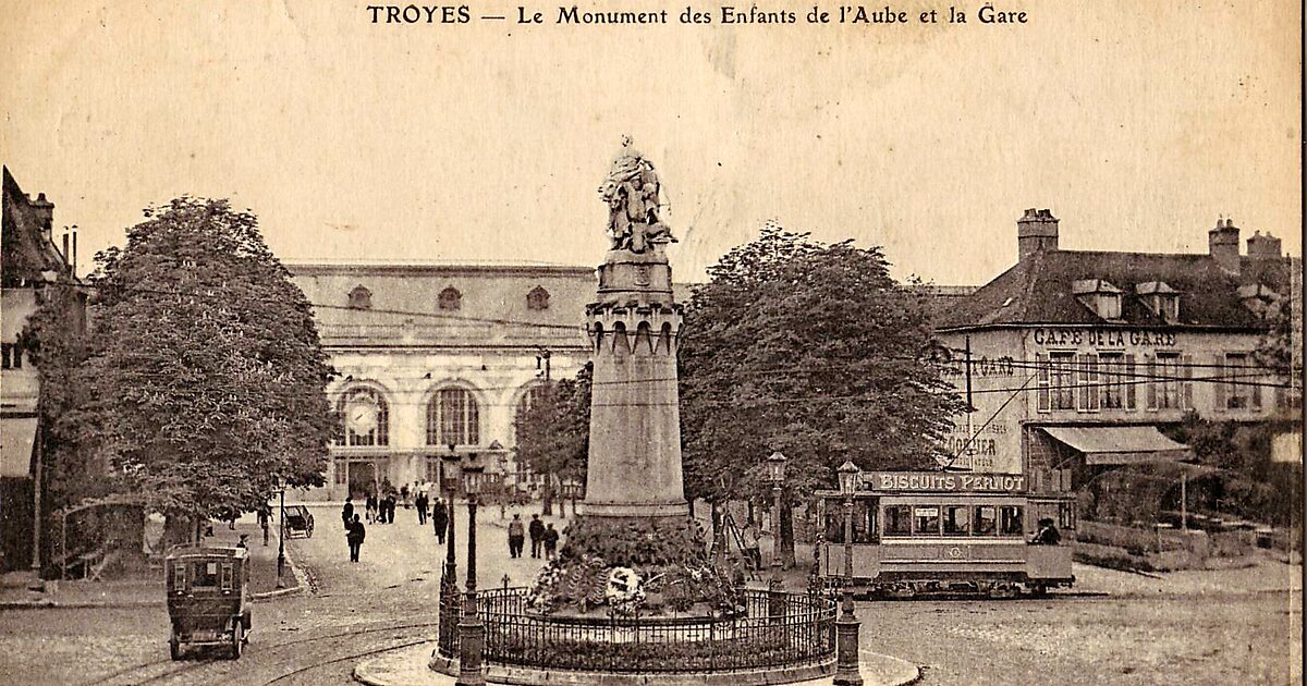 Troyes station in Troyes, France | Tripomatic