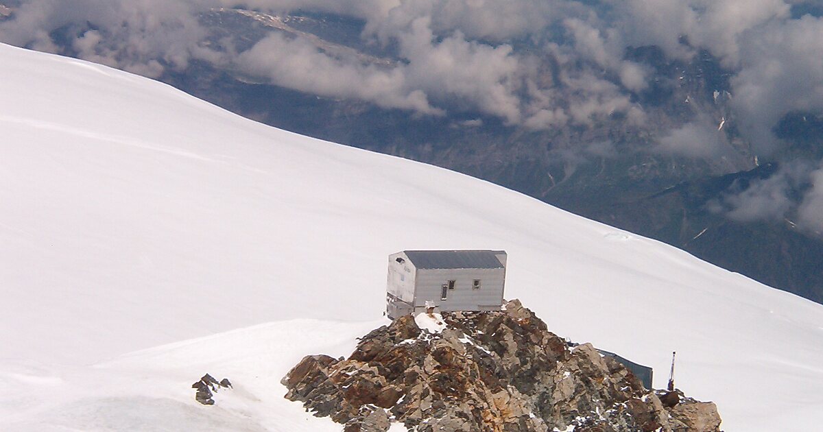 Vallot Hut