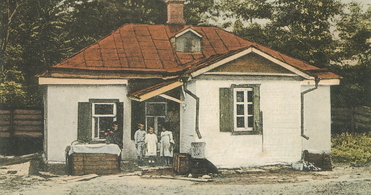 Birth house of Anton Chekhov in Taganrog, Russia | Tripomatic
