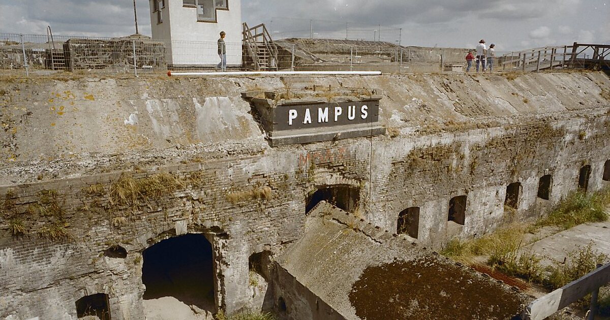 Fort Pampus in Muiden, Netherlands | Tripomatic