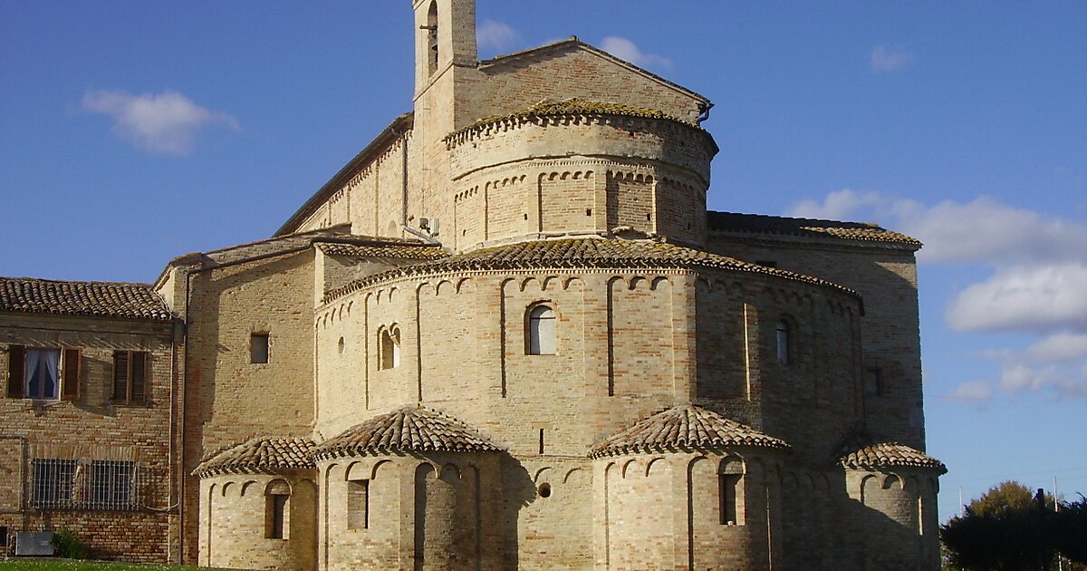 Basilica della Santissima Annunziata - Montecosaro, Italia | Tripomatic