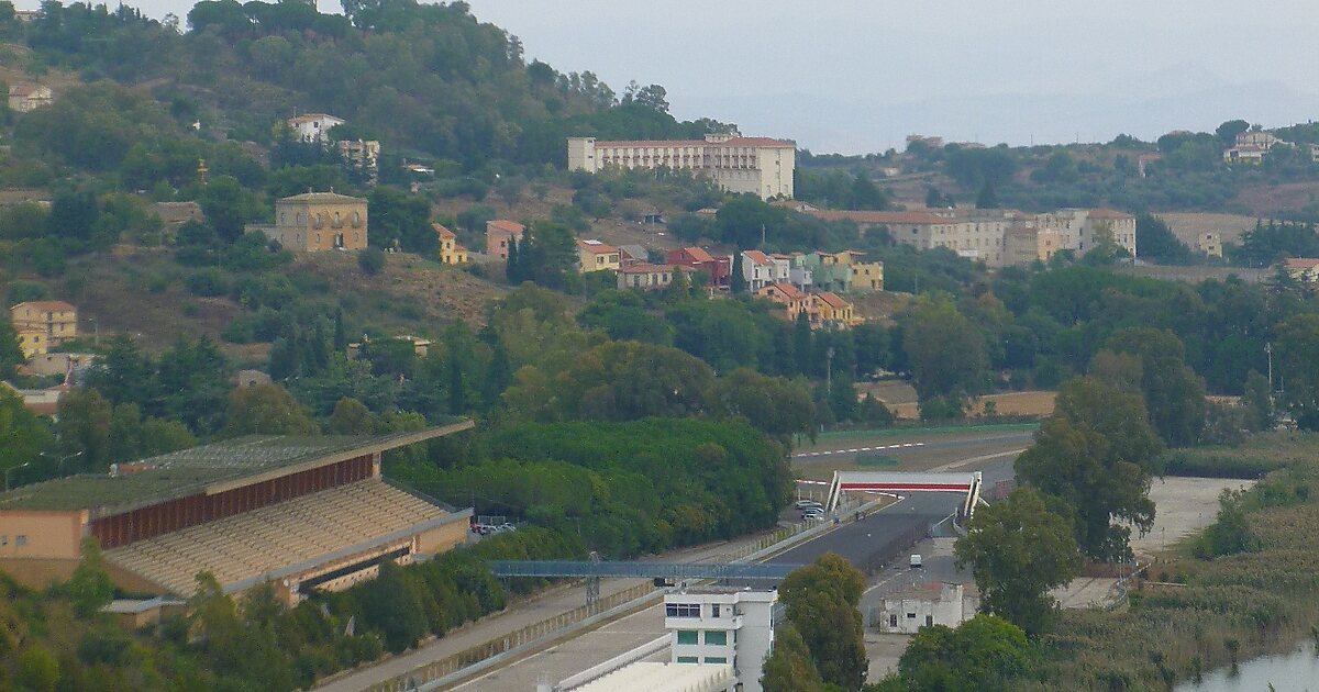 Autódromo de Pergusa en Enna, Italia | Tripomatic