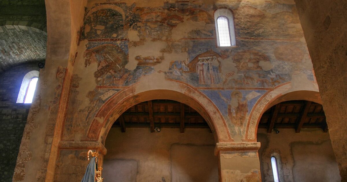 Santuario di Santa Maria Regina di Anglona en Tursi, Italia | Tripomatic