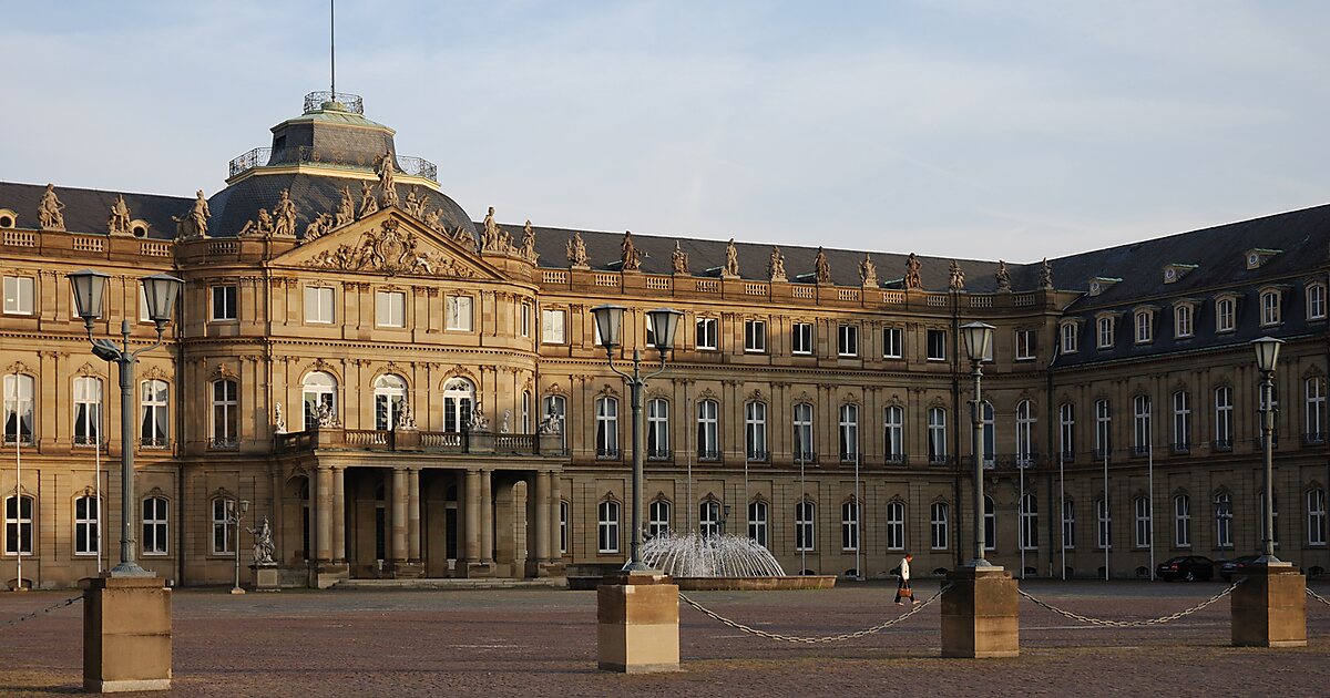 New Palace Stuttgart in Stuttgart-Mitte, Deutschland | Tripomatic