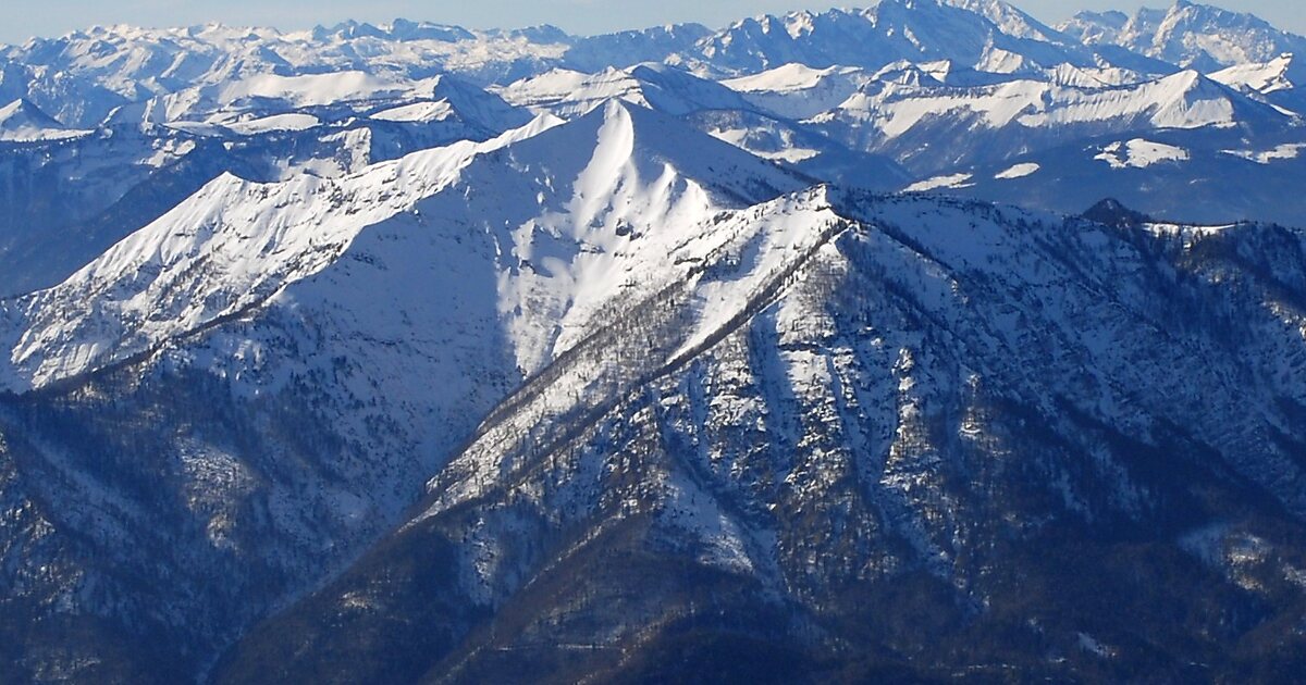Leonsberg in St. Wolfgang im Salzkammergut, Österreich | Tripomatic