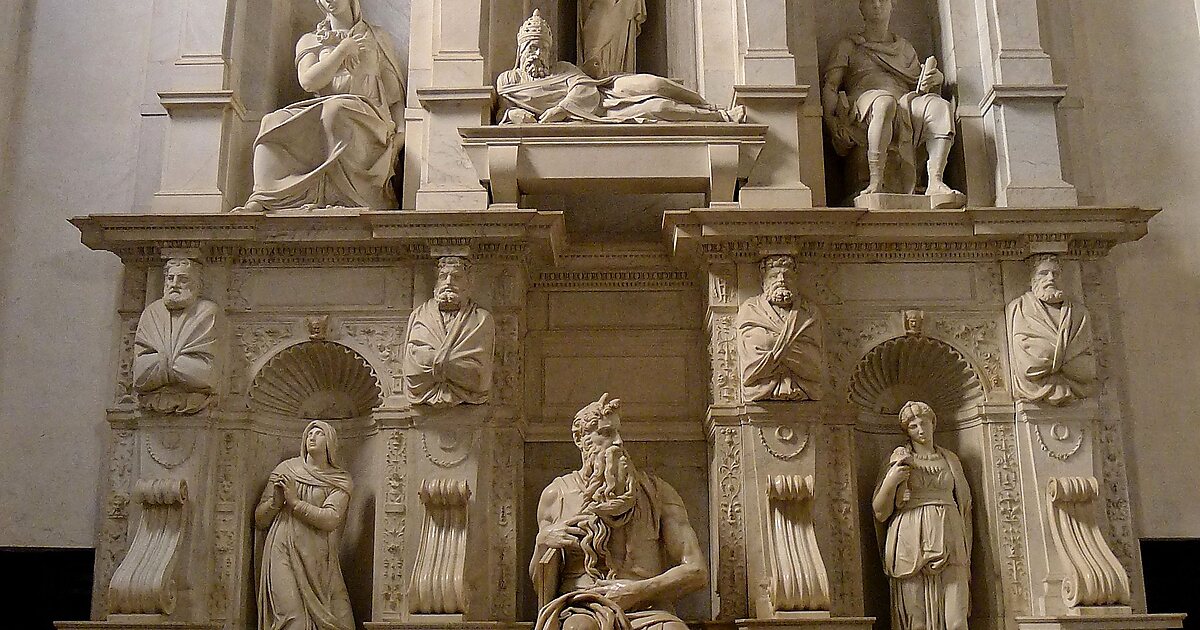 Moisés de Miguel Ángel en Monti, Roma, Italia | Tripomatic