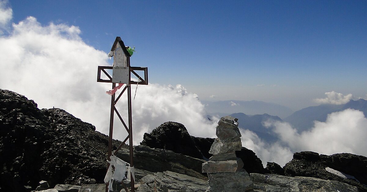 Pizzo Redorta in Alps, Italy | Tripomatic