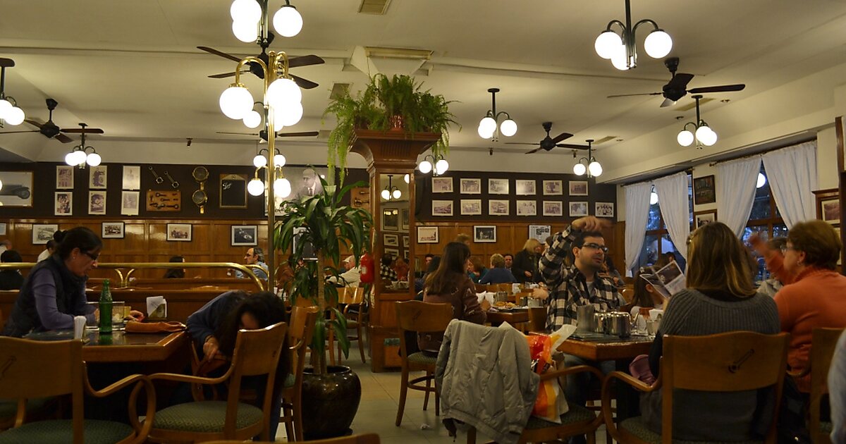 Café La Biela in Recoleta, Buenos Aires, Argentina | Tripomatic