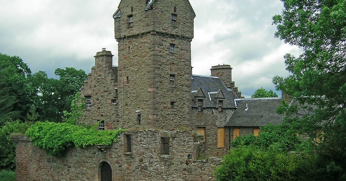 Mains Castle in Dundee, UK | Tripomatic