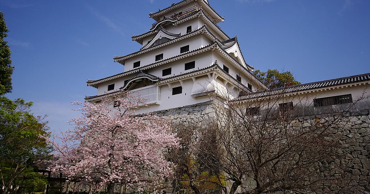 Karatsu Castle in Karatsu, Saga, Japan | Tripomatic