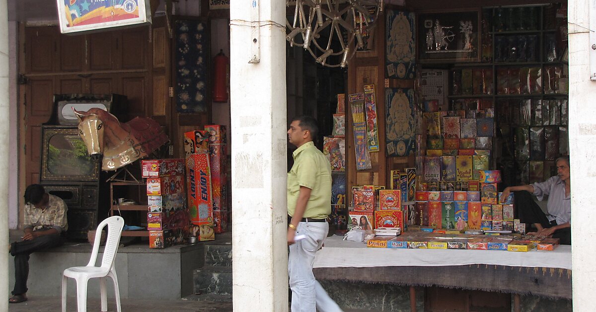 Nai Sarak in Old Delhi | Tripomatic