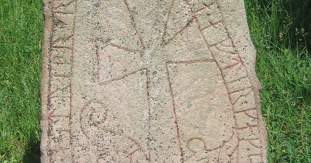 Broby bro Runestones in Täby kommun, Sweden | Tripomatic