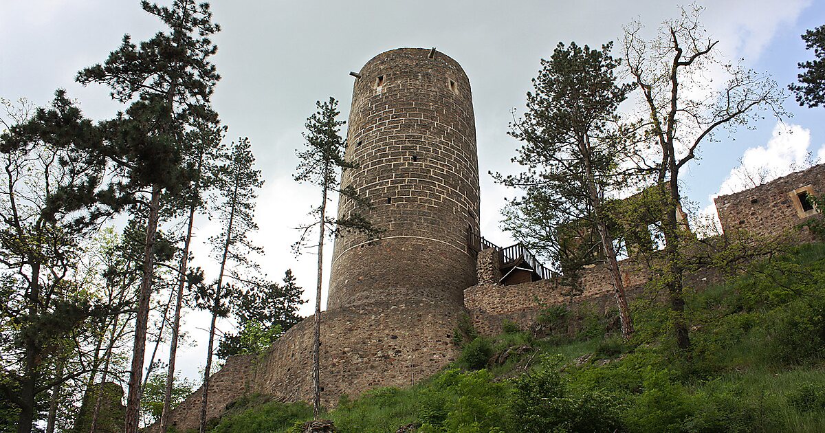 Žebrák Castle in Točník, Czechia | Tripomatic