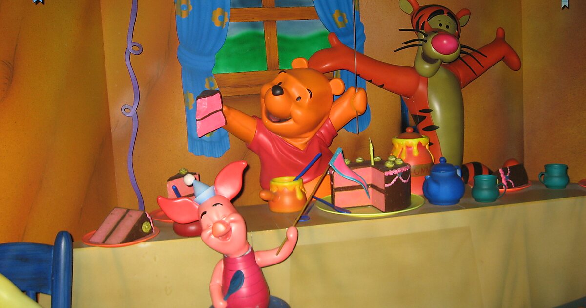 The Many Adventures of Winnie the Pooh in Shanghai Disney Resort, China ...