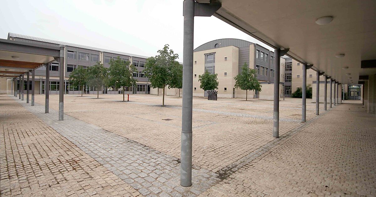 Lycée Technique Josy Barthel in Mamer, Luxembourg | Tripomatic