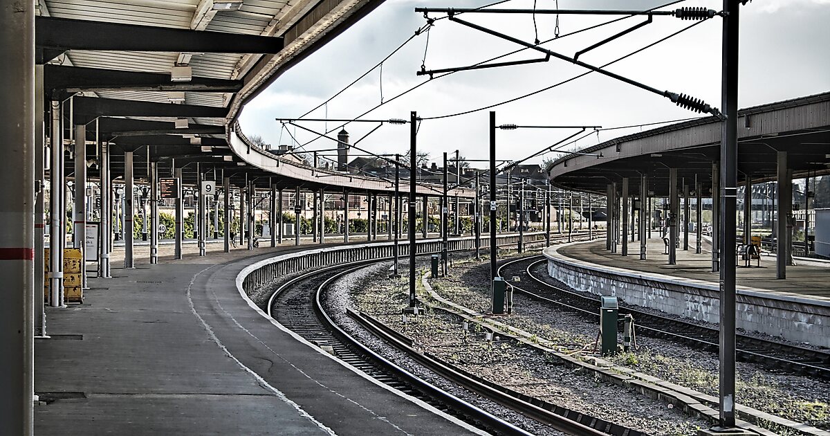 Lecce Railway Station in Lecce, Italy | Tripomatic
