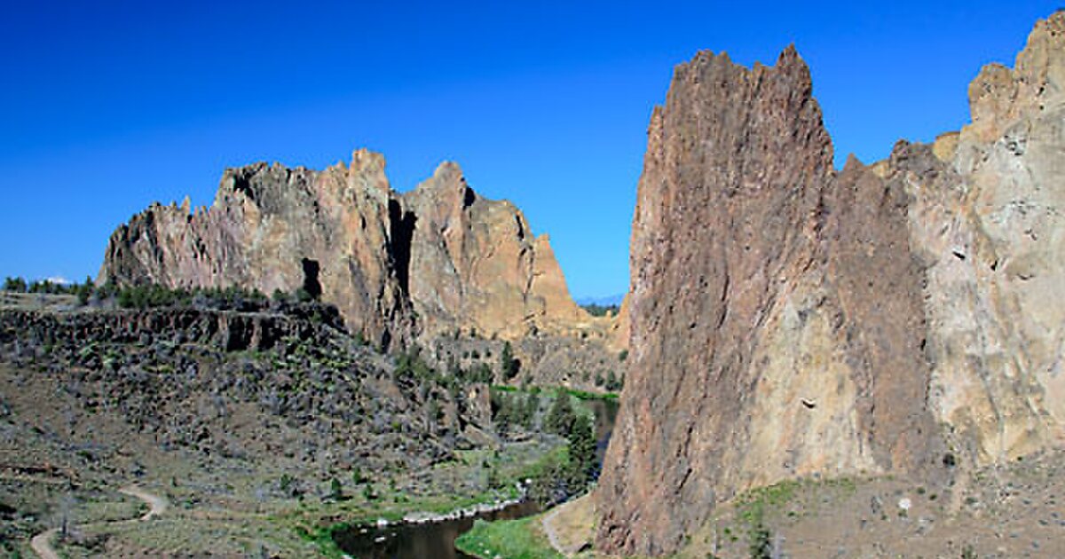 Smith Rock State Park in United States | Tripomatic