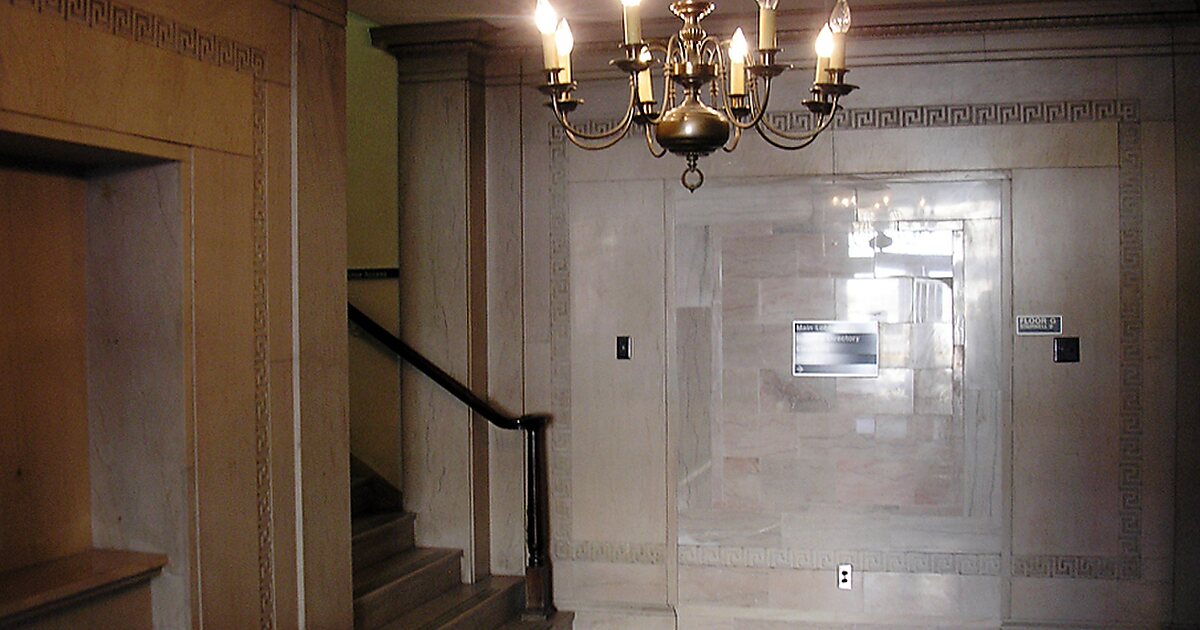 Thackeray Hall in North Oakland, Pittsburgh, United States | Tripomatic