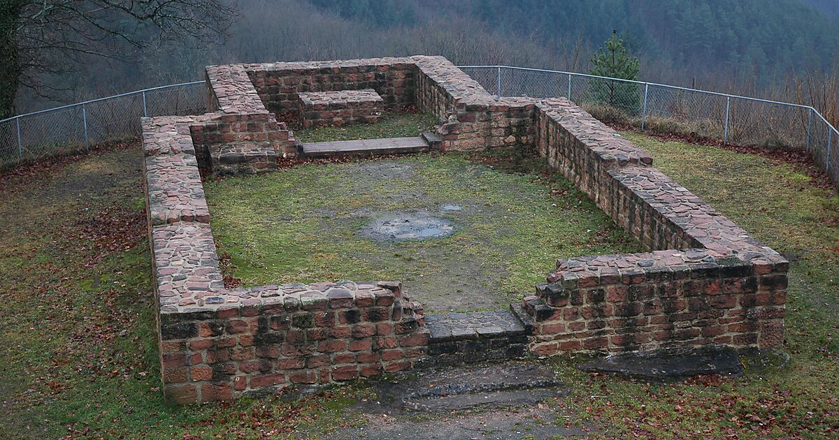 Lemberg Castle in Südwestpfalz