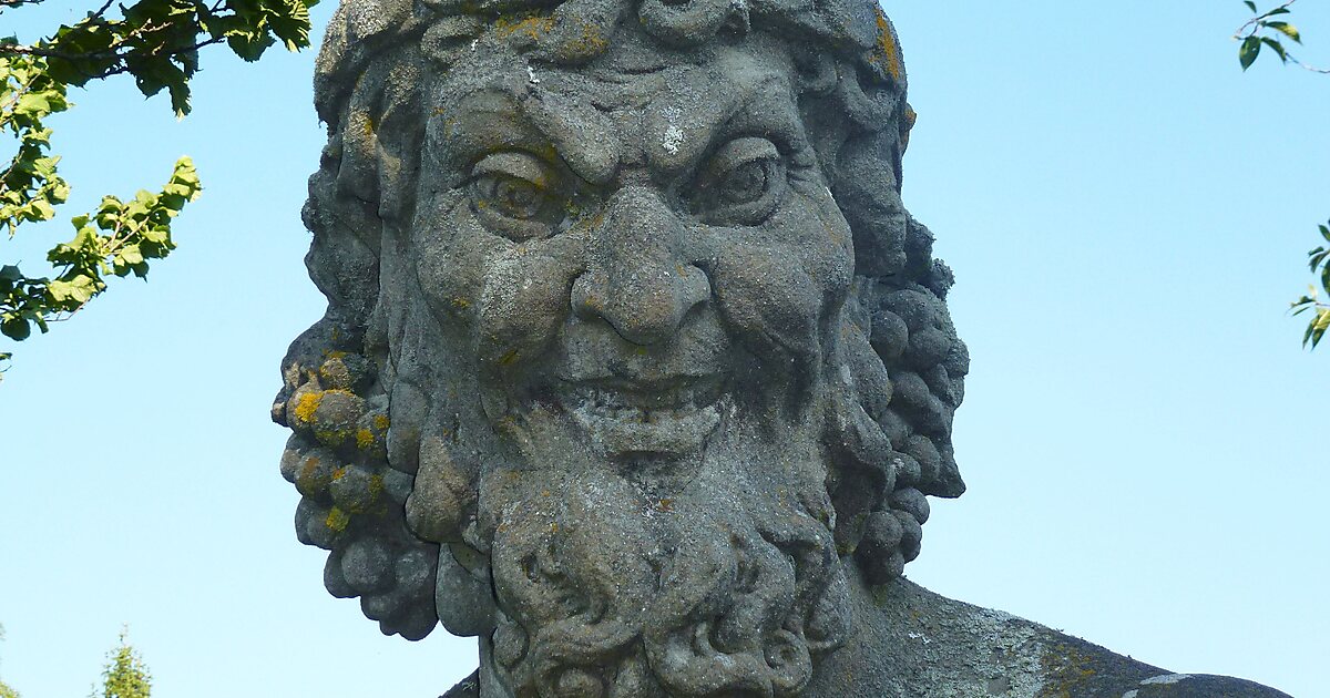 Häringe Castle in Haninge kommun, Sweden | Tripomatic