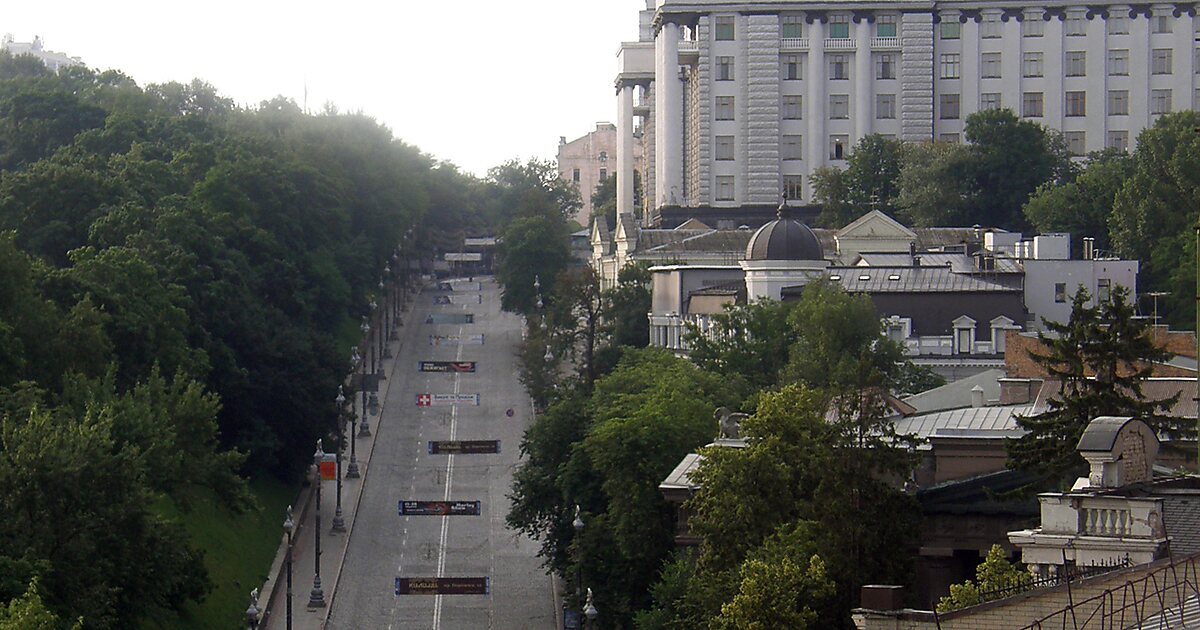 Hrushevsky Street in Pecherskyi District, Kyiv, Ukraine | Tripomatic