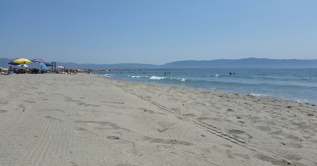 Emerson Beach in Cagliari, Italy | Tripomatic