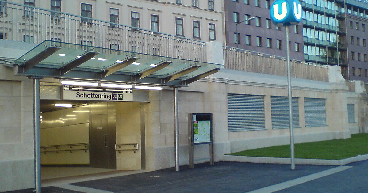 Schottenring station in Vienna, Austria | Tripomatic