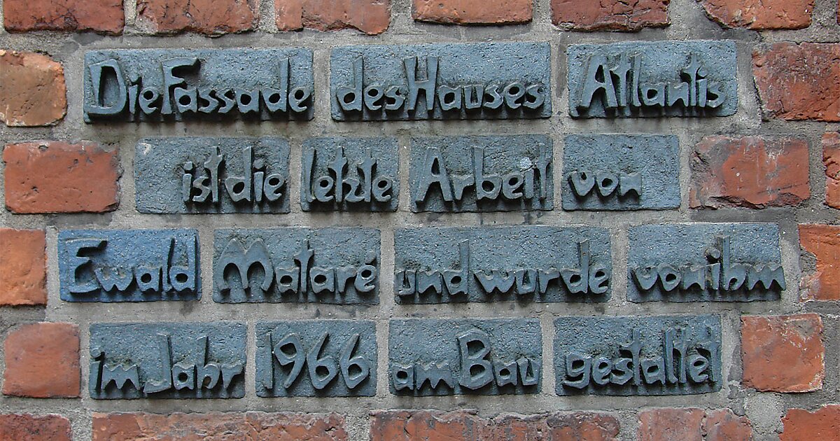 The Atlantis House in Mitte, Bremen, Deutschland | Tripomatic