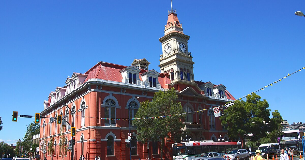 Victoria City Hall in Victoria, British Columbia, Canada | Tripomatic