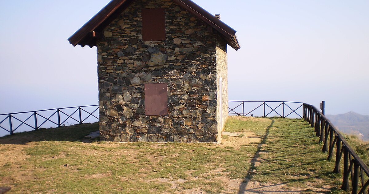 Passo del Faiallo in Genoa, Italy | Tripomatic