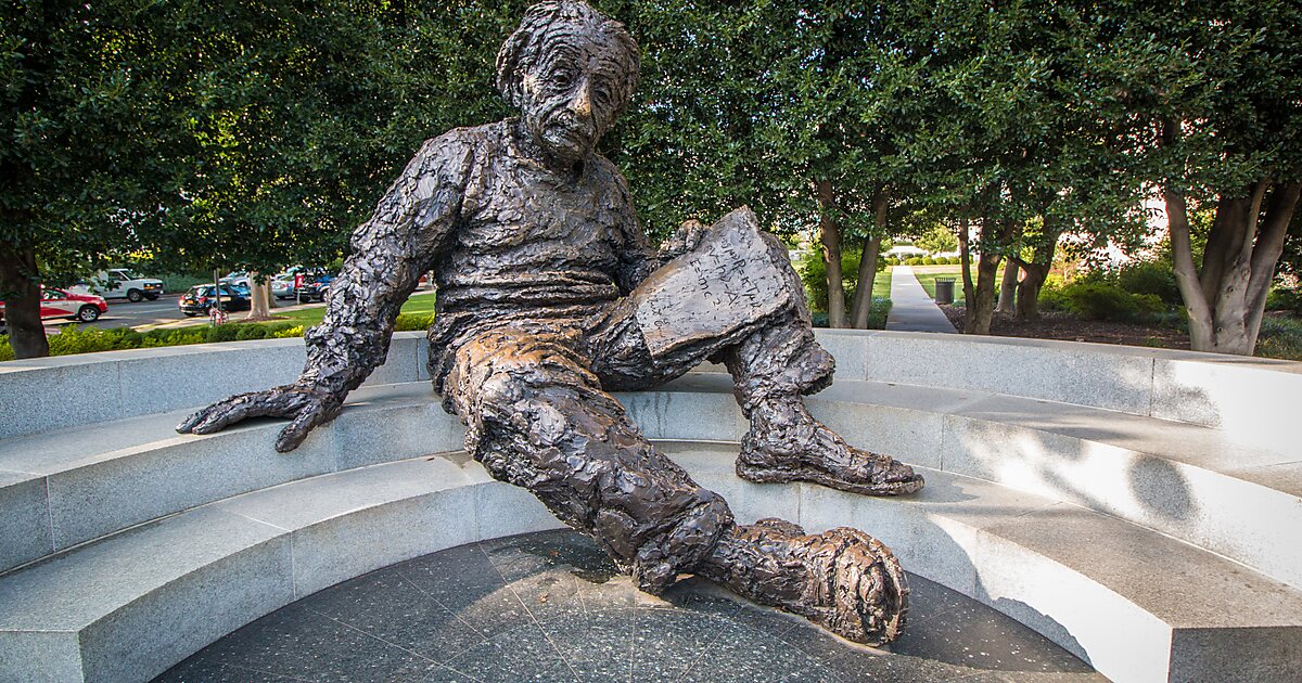 Albert Einstein Memorial in Washington, United States | Tripomatic