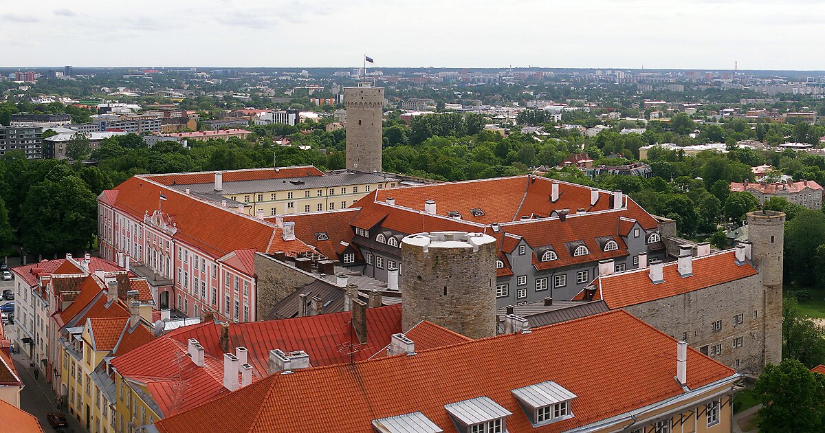 Castillo de Toompea en Kesklinn, Tallin, Estonia | Tripomatic