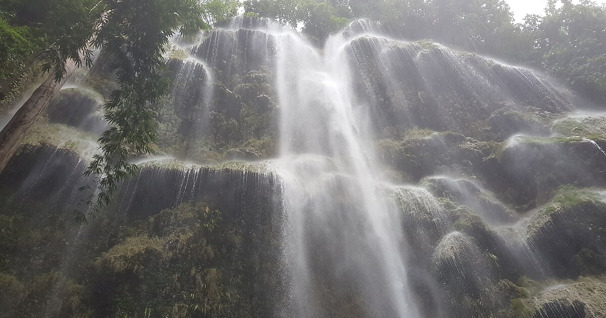 Tumalog Waterfalls in Oslob