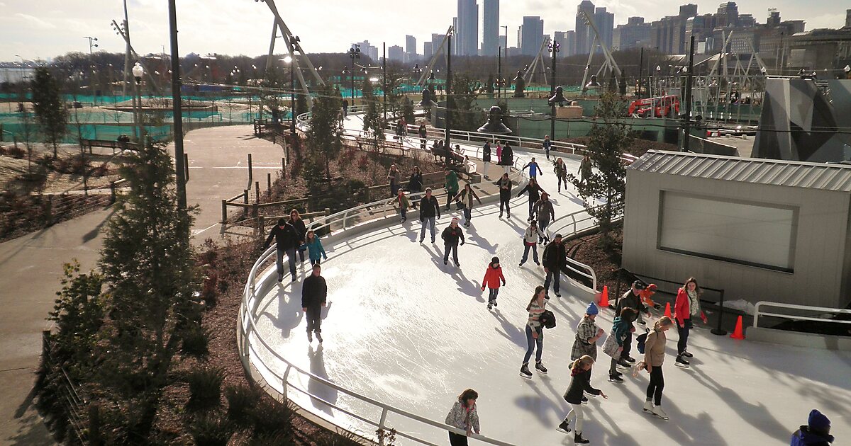 Maggie Daley Park Ice Skating Ribbon in Chicago Loop, United States ...