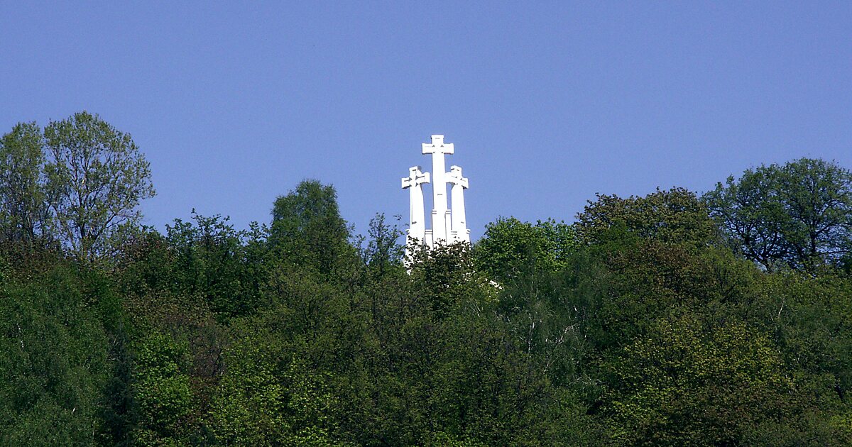 The Hill of the Three Crosses in Vilnius, Lithuania | Tripomatic