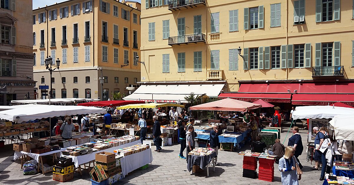 尼斯, 法国的Palace of Justice Square | Tripomatic