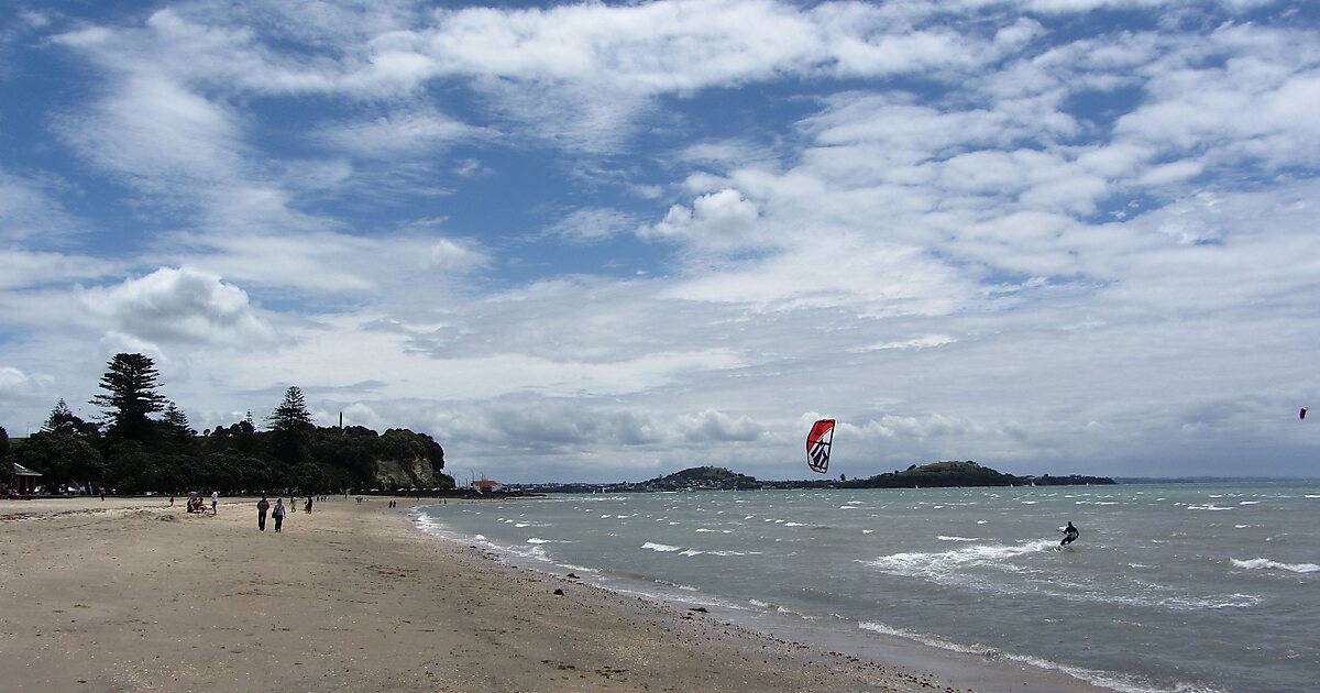Mission Bay Beach in Auckland, New Zealand | Tripomatic