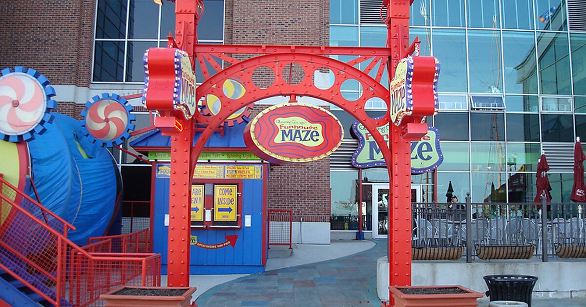 Amazing Chicago's Funhouse Maze in Near North Side, Chicago, United ...