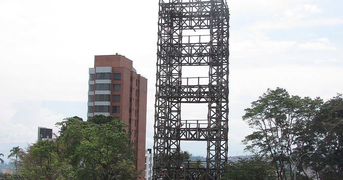 Torre de Herveo en Palogrande, Manizales, Colombia | Tripomatic