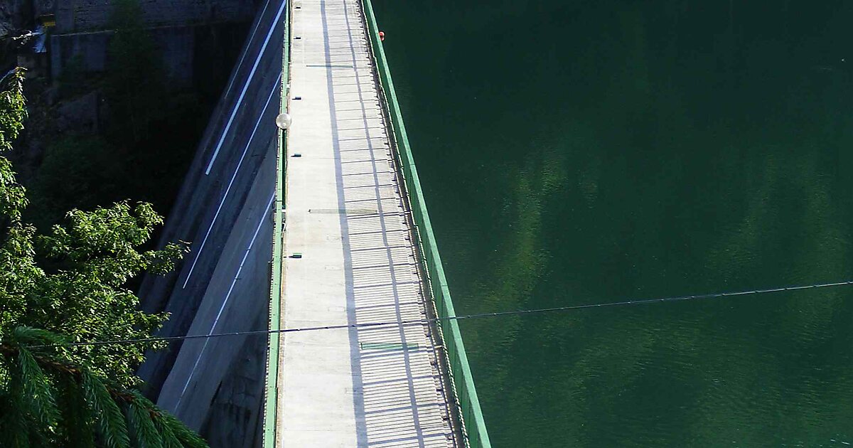 Lago di Ponte Vittorio - Alpi, Italia | Tripomatic