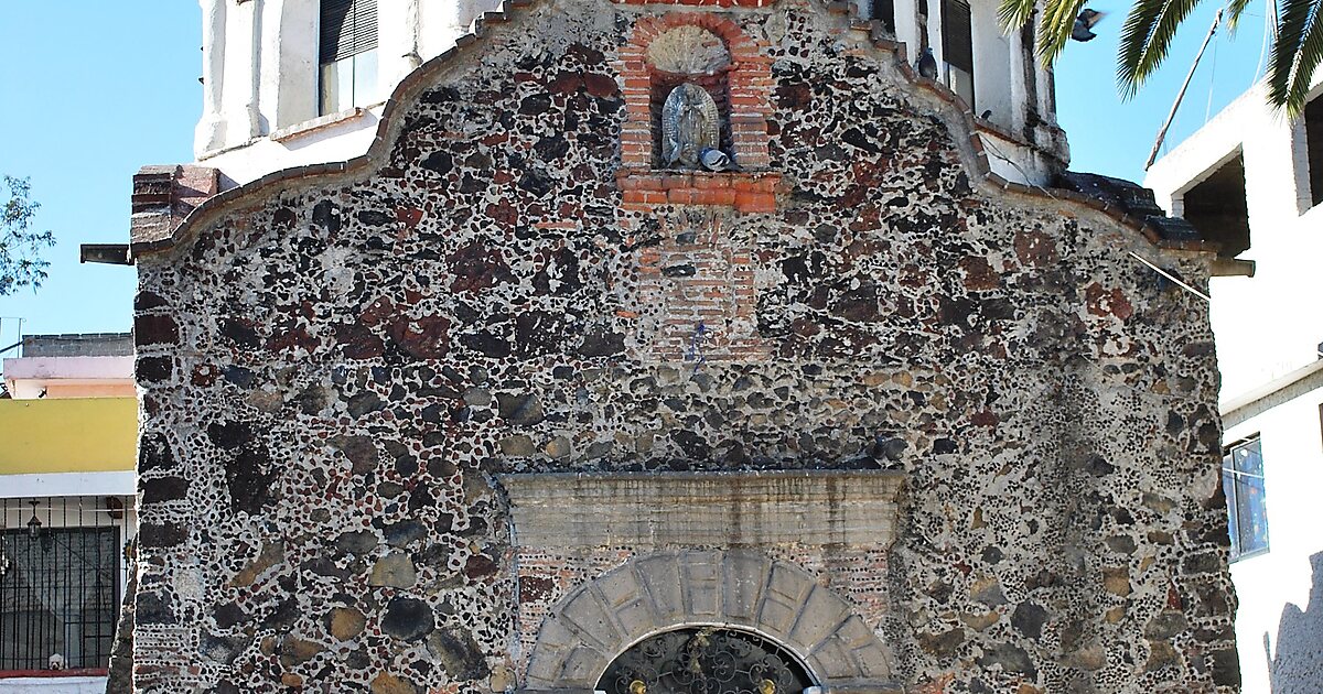 Ermita metro station in Benito Juárez, Mexico City, México | Tripomatic