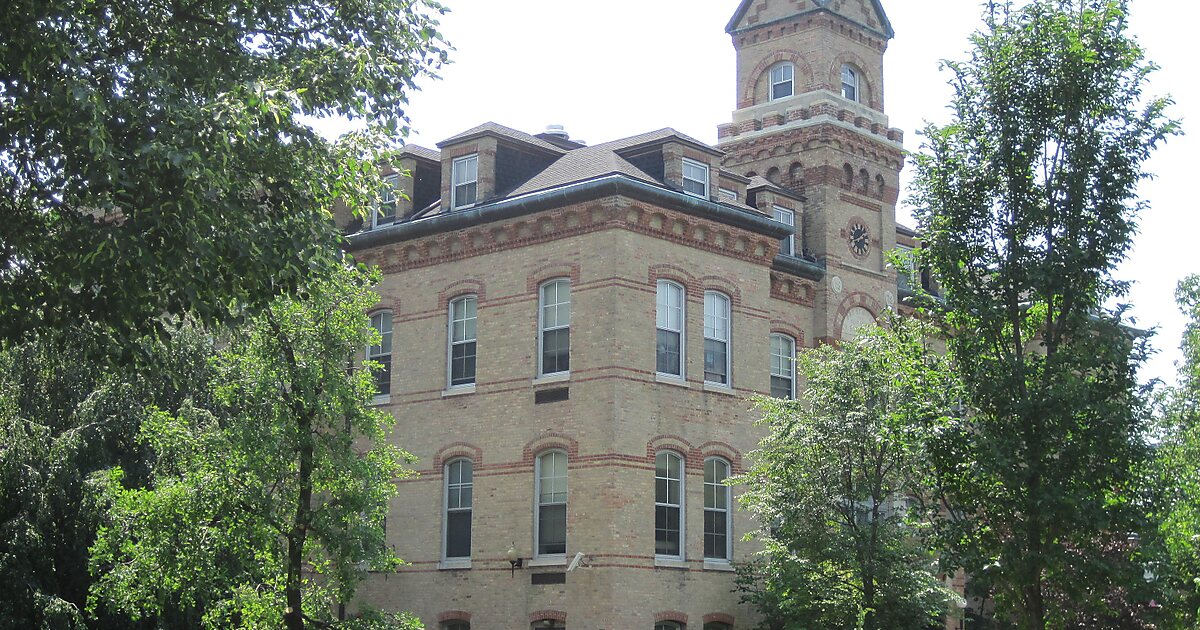 Elmhurst University in Elmhurst, Illinois, United States | Tripomatic