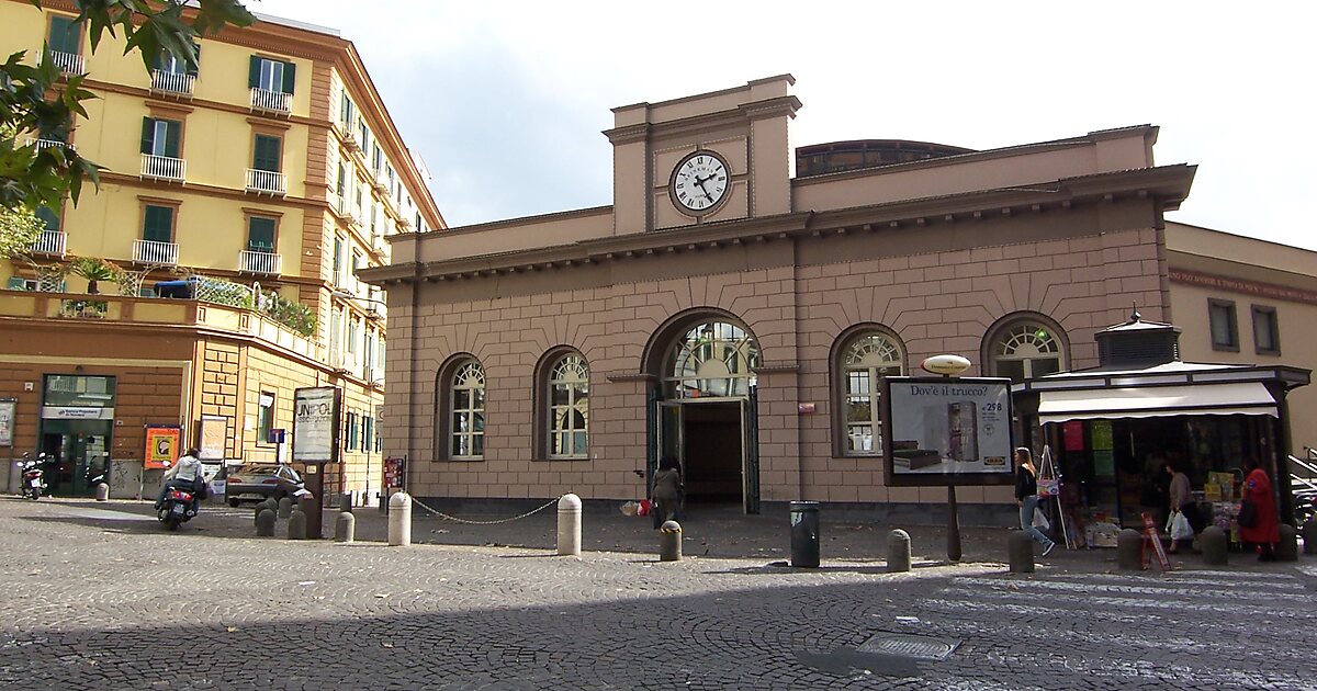 Chiaia Funicular in Naples, Italy | Tripomatic