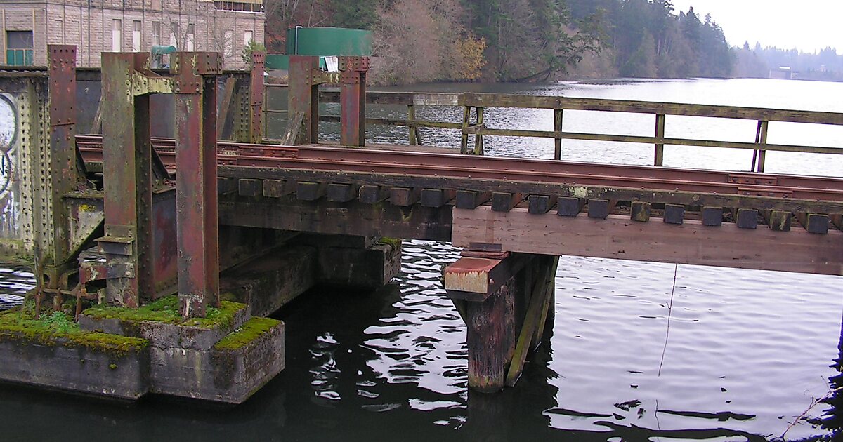 Capitol Lake in Olympia, Washington, United States | Tripomatic