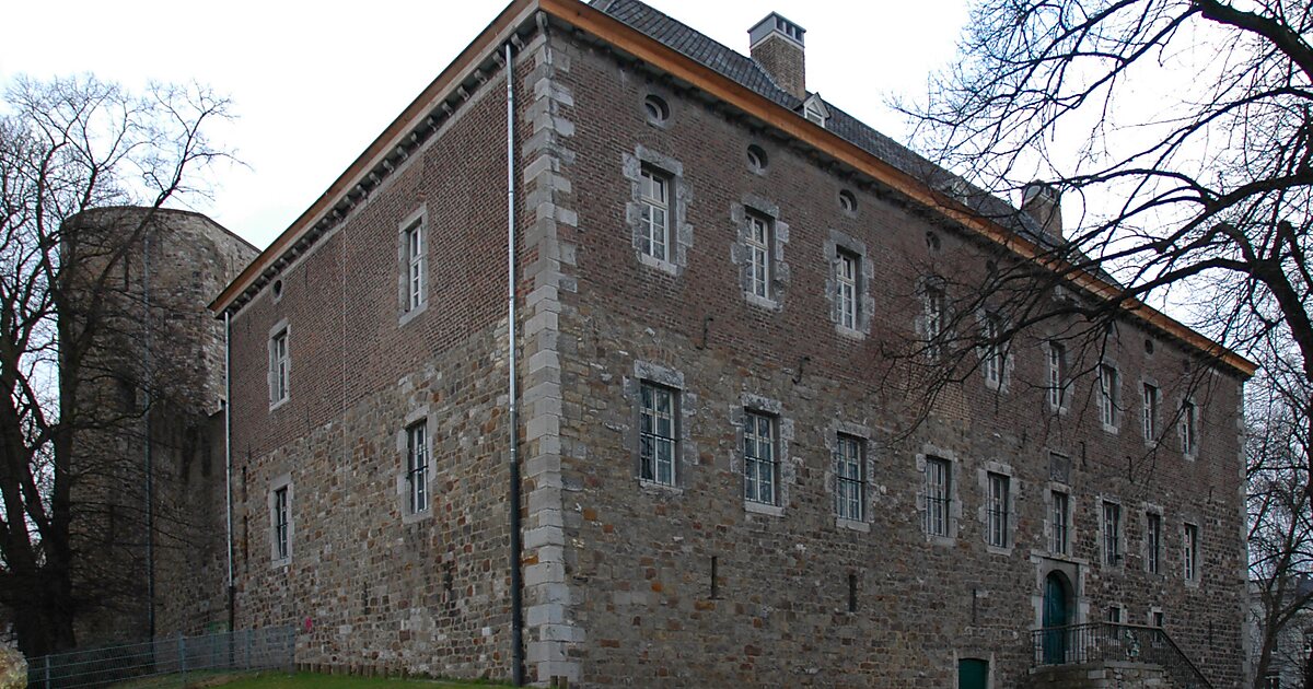Frankenberg Castle in Aachen, Deutschland | Tripomatic