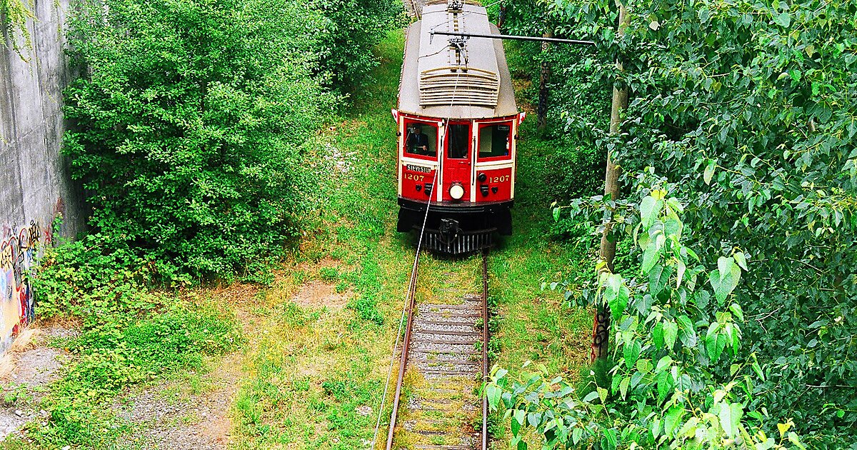 Downtown Historic Railway in Vancouver, Canada | Tripomatic