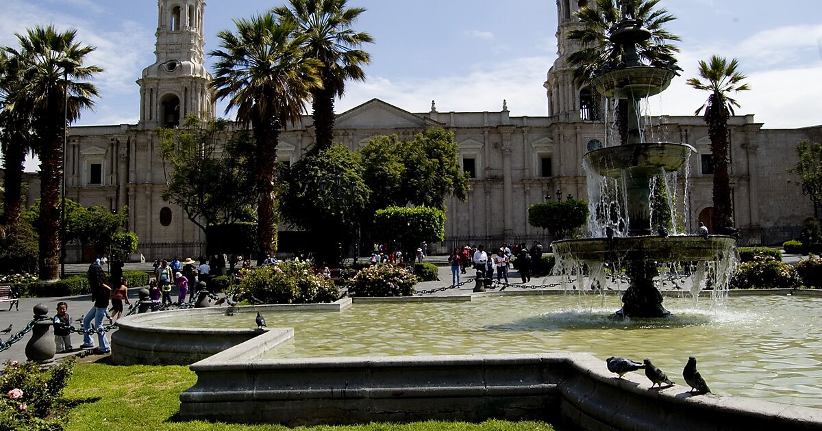 Weapons Square in Miraflores, Arequipa District, Peru | Tripomatic