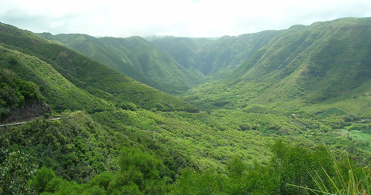 Halawa Valley in Hawaii | Tripomatic