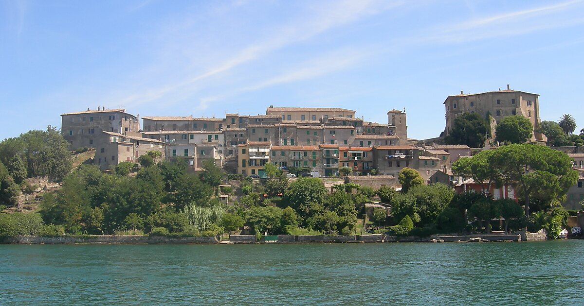 Lake Bolsena in Lazio, Italy | Tripomatic
