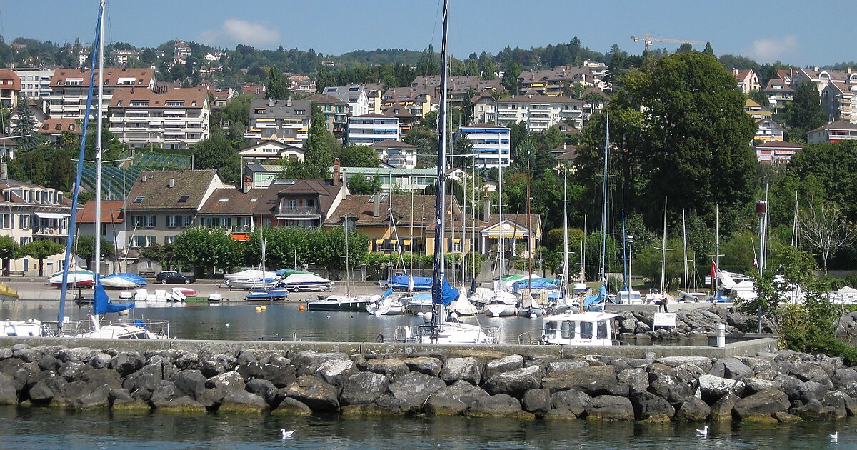 Pully - Canton de Vaud, Schweiz/Suisse/Svizzera/Svizra | Tripomatic